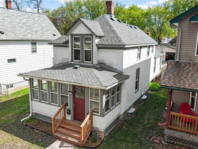 934 Juno Ave, Saint Paul, MN 55102