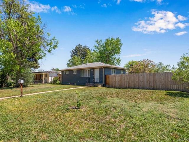 934 Linley Ct, Denver, CO 80204