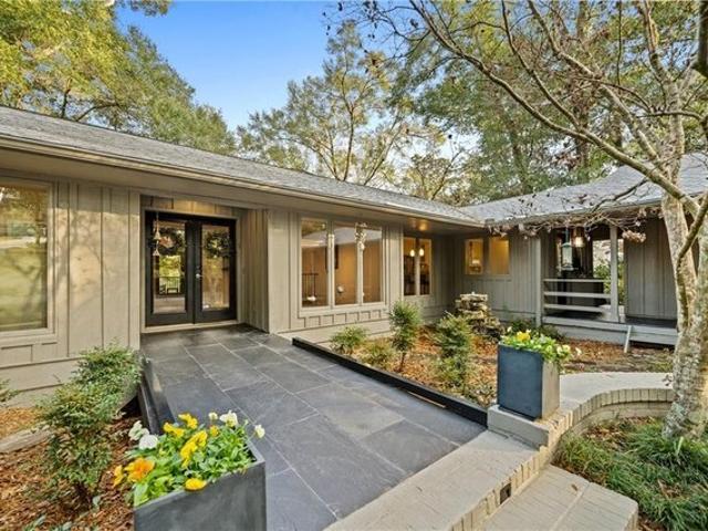 934 Sea Cliff Dr, Fairhope, AL 36532