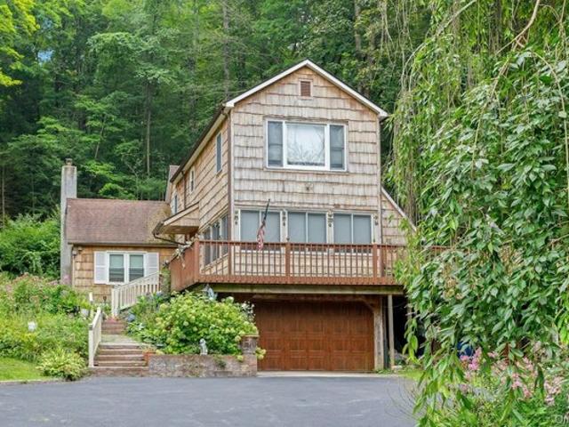 934 Peekskill Hollow Rd, Carmel, NY 10579