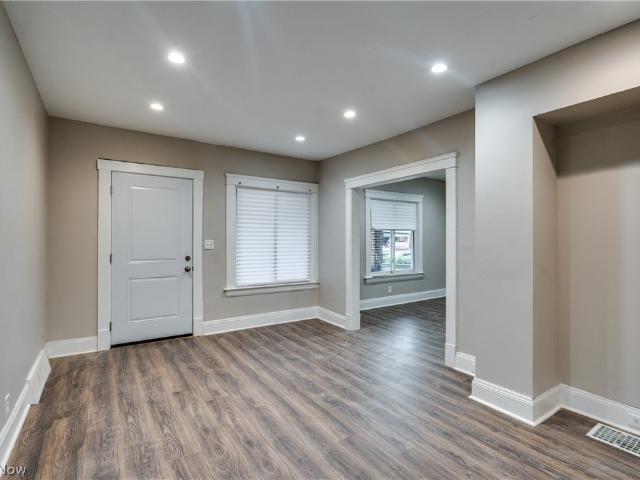 934 Royal Road