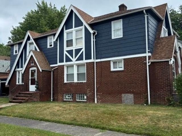 934 Ravine Drive
