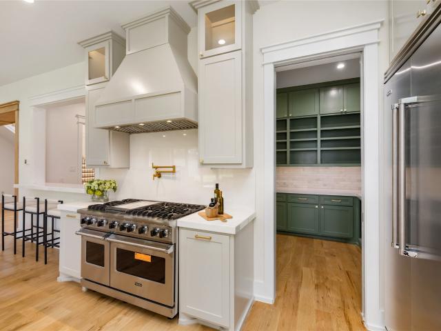 934 W 43rd St, Houston, TX 77018 | MLS #10612