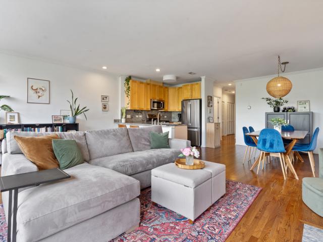 934 W Cuyler Avenue # 3D