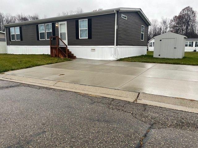 934 Tami Dr, Flint, MI 48506