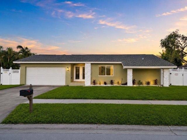 9354 th Way, Seminole, FL 33772