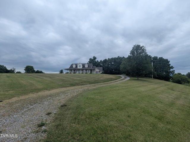 9355 Lonesome Pine Trl, Mosheim, TN 37818