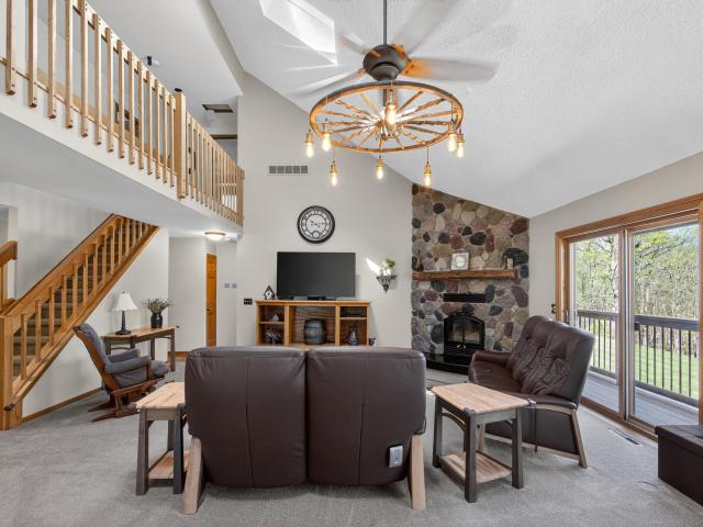 9355 St Kilian Hts