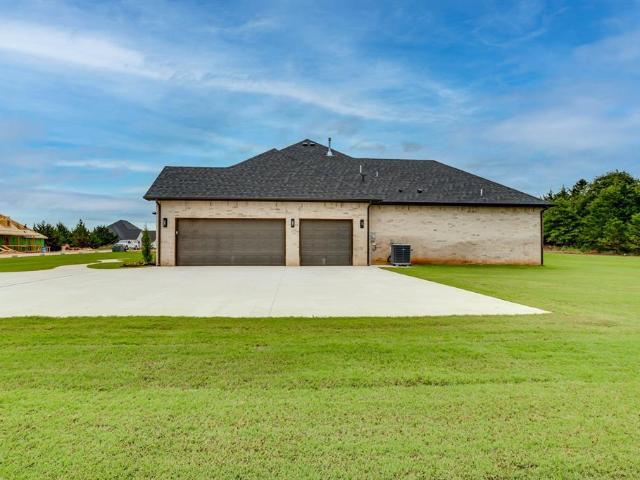 9356 Elizabeth Drive