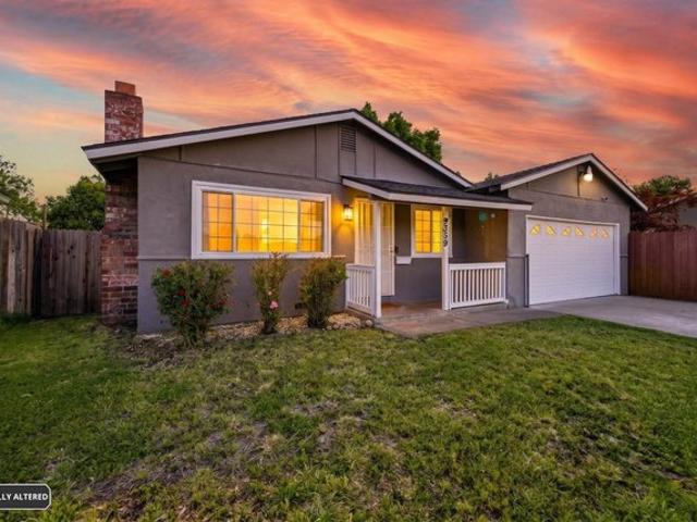9359 Lujan Dr, Elk Grove, CA 95624