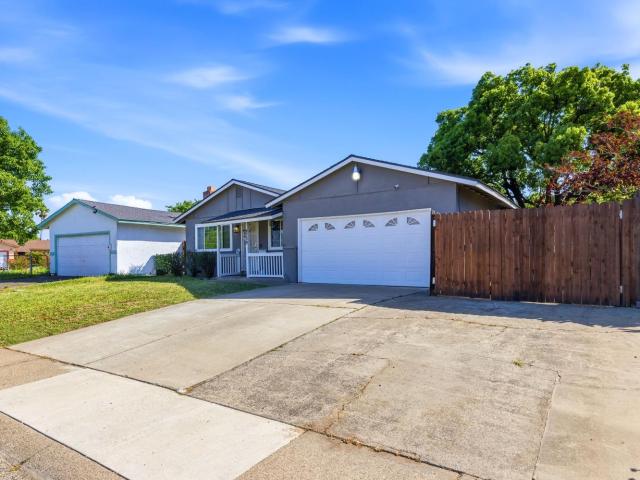 9359 Lujan Dr, Elk Grove, CA 95624 | MLS #226050