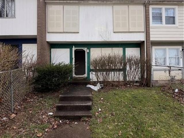 9350 Mount Auburn Ave, Cleveland, OH 44104