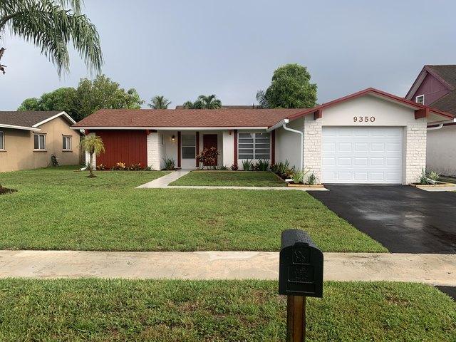 9350 NW 38th Pl, Sunrise, FL 33351