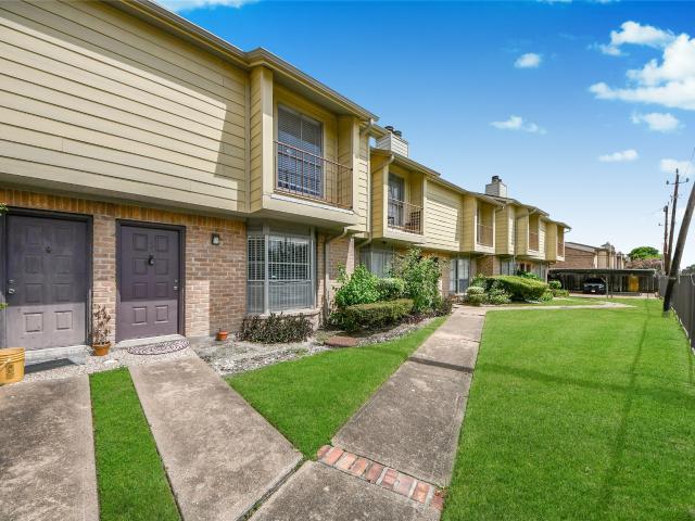 9350 Country Creek Drive 5