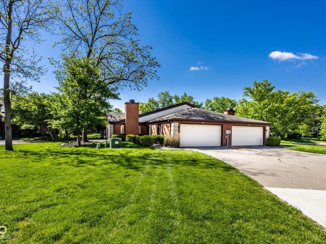 9350 Golden Leaf Way