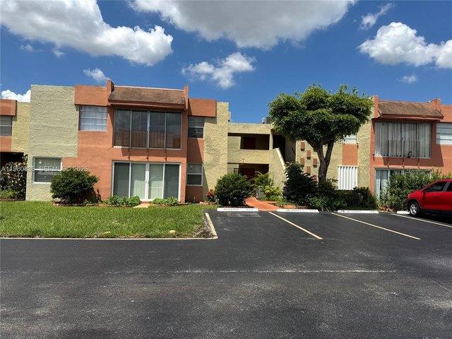 9350 W Flagler St Unit 105A, Miami, FL 33174