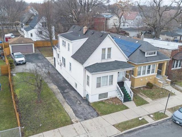 9352 S Woodlawn Ave, Chicago, IL 60619