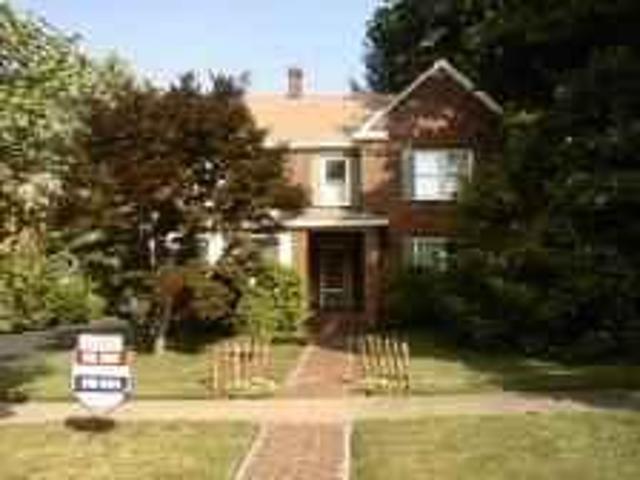 $935 / 2br So. Roke ALL Utilities Included! Walk to Hospital, Deli, Town map