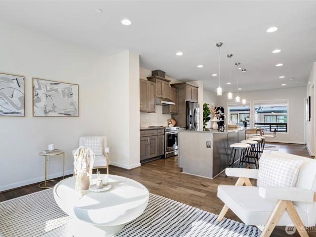 935 7th Avenue NE # 17.3