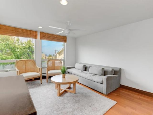 935 Genter Street # 212