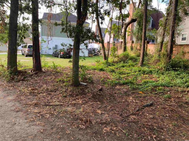 935 Edge Dr