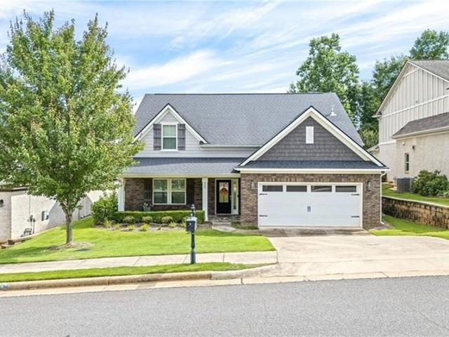 935 Falconer Dr, Auburn, AL 36832