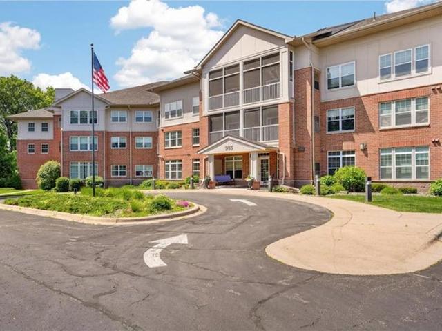 935 Ferndale St N Ste 317, Maplewood, MN 55119