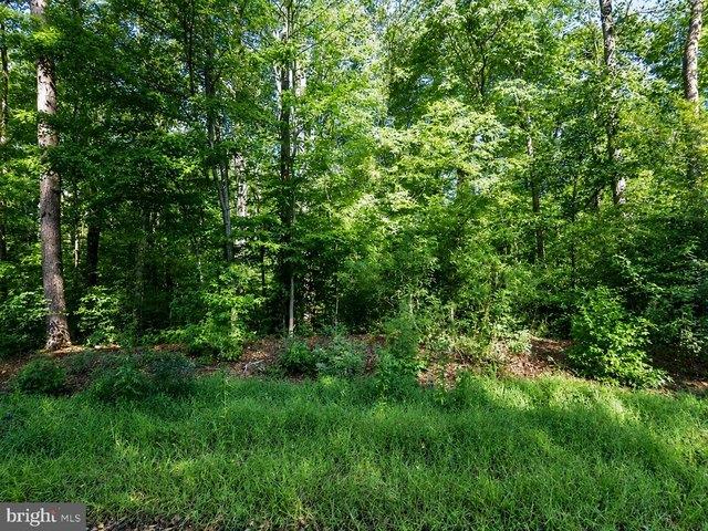 935 Outer Pl, Lusby, MD 20657