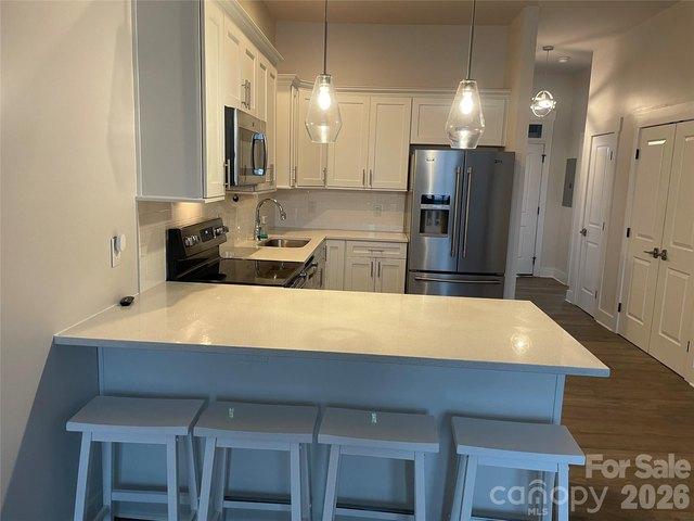 935 McAlway Rd Apt 303, Charlotte, NC 28211