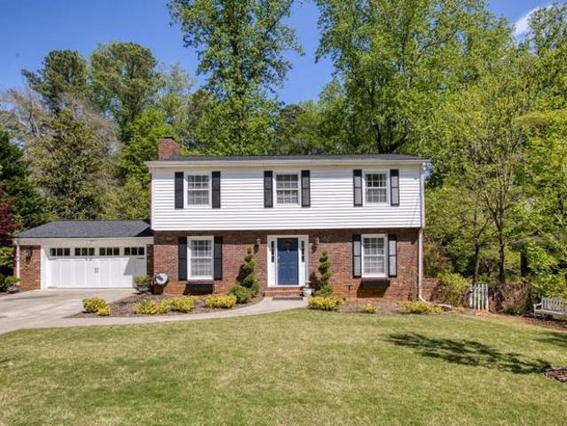 935 Melody Ln, Roswell, GA 30075