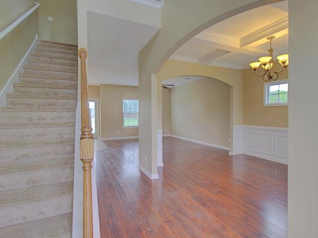935 Mustang Lane NE