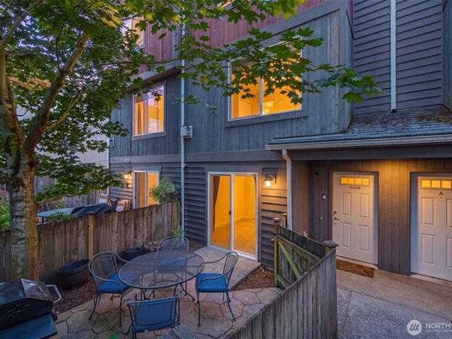 935 N 97th St Unit B, Seattle, WA 98103
