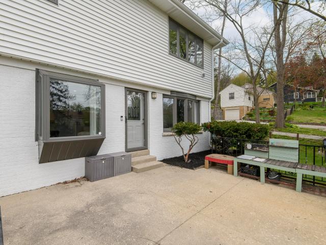935 N 124th St