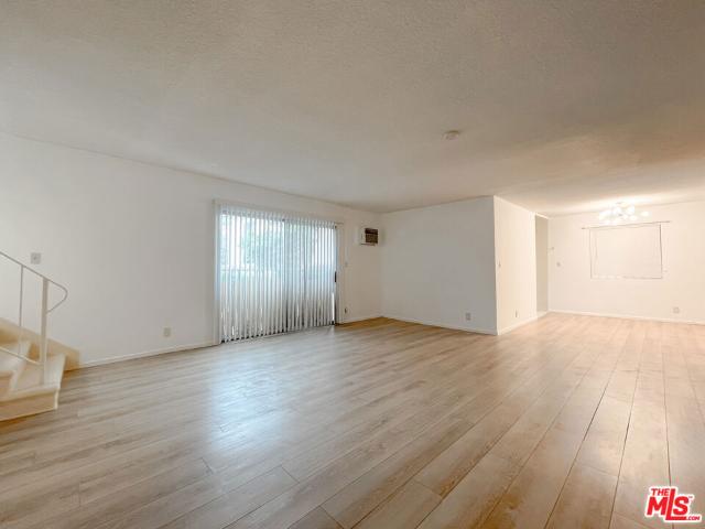 935 N Alfred Street 5