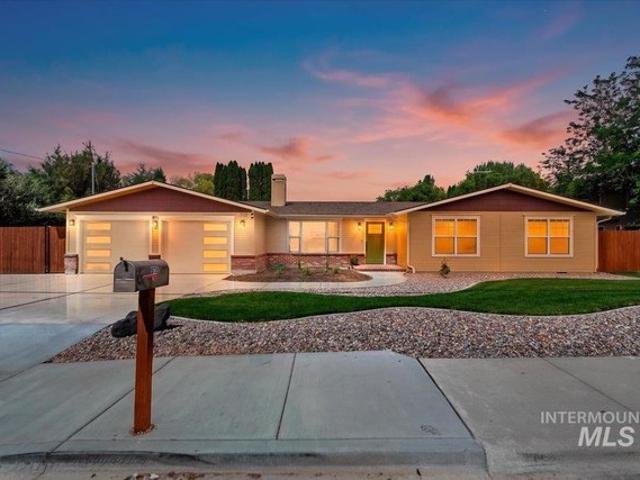 935 N Edgewood Ln, Eagle, ID 83616