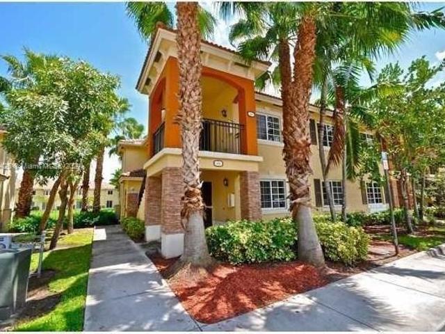 935 NE 33rd Terrace #101, Homestead, FL 33033