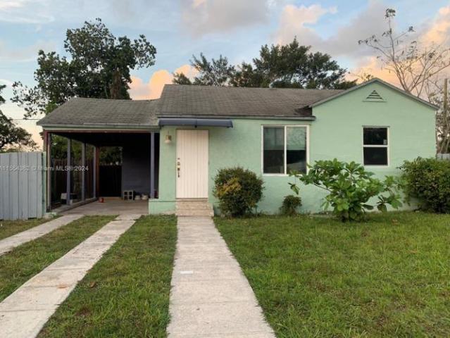 935 NW 64th St, Miami, FL 33150