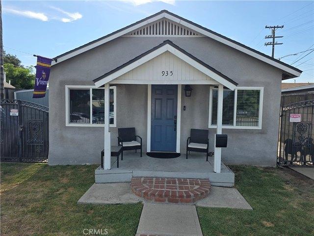 935 S Main St, Pomona, CA 91766