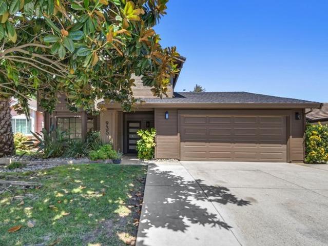 935 Sunwood Way, Sacramento, CA 95831