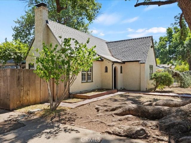 935 Poplar