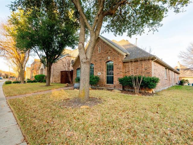 935 Panther Lane