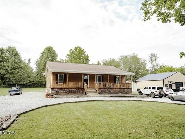935 Pinetree Rd, Jamestown, TN 38556