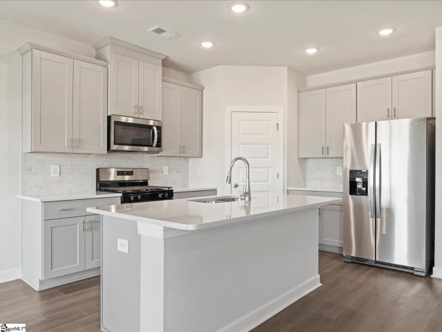 935 Rising Oak Court