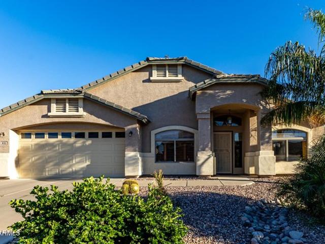 935 W Gascon Rd, San Tan Valley, AZ 85143