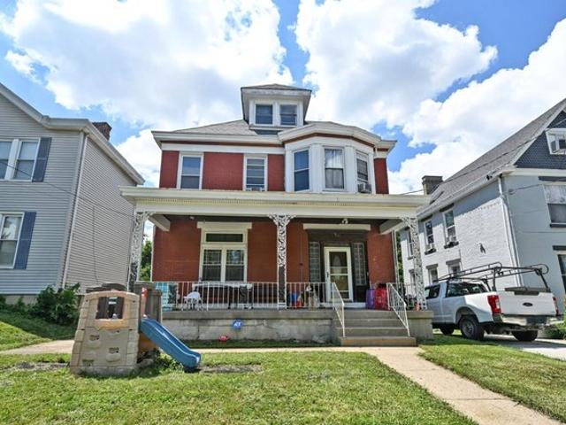935 Woodlawn Ave, Cincinnati, OH 45205