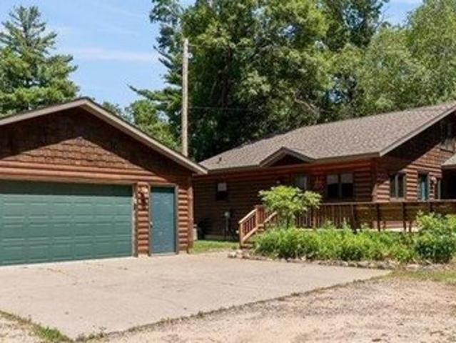 9364 Ossawinnamakee Rd, Pequot Lakes, MN 56472