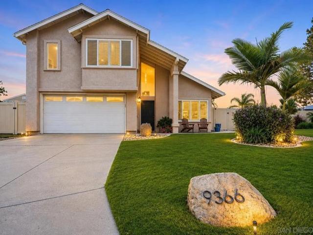 9366 Telkaif St, Lakeside, CA 92040