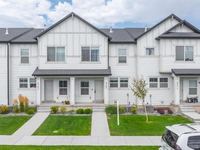 9367 N Vernham Ln, Eagle Mountain, UT 84005