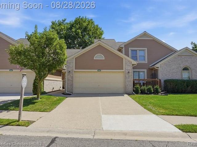 9360 Eastwind Dr Unit 13, Livonia, MI 48150