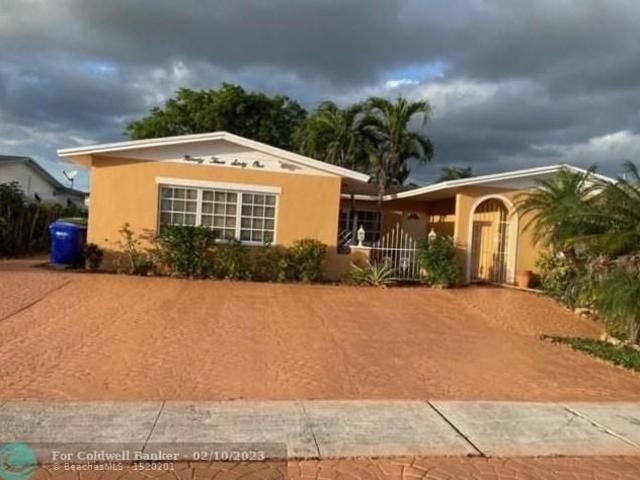 9361 NW 19th St, Pembroke Pines, FL 33024